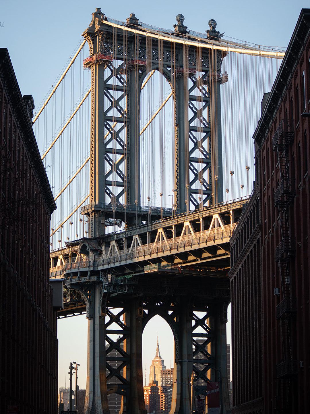 Brooklyn Bridge Scene Wall Mural - Cityscape Wallpaper - Eazywallz
